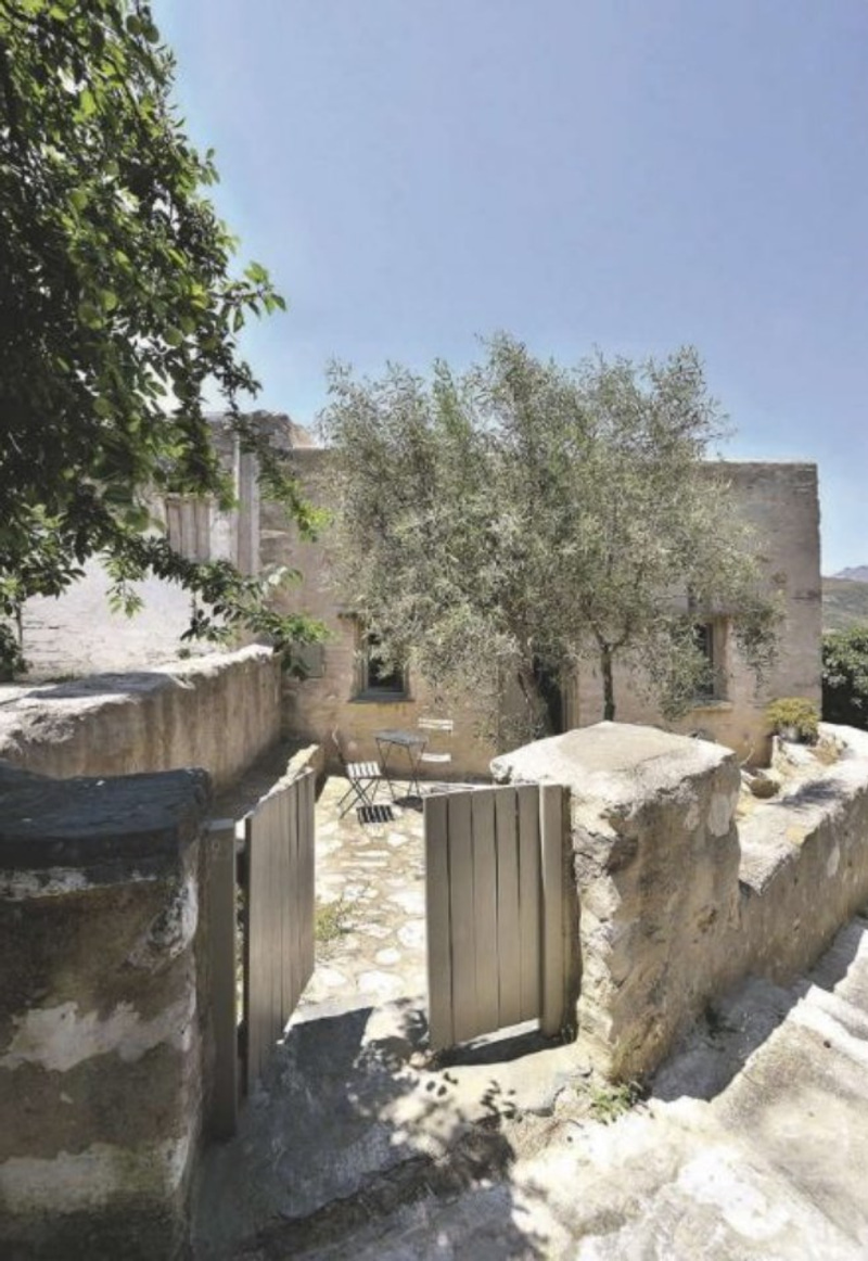 Greek garden and yard: 42 wonderful inspirational ideas to create a ...