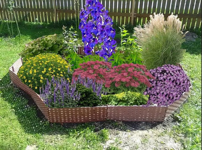 How to design a beautiful mini flowerbed: 35 new inspirational ideas ...