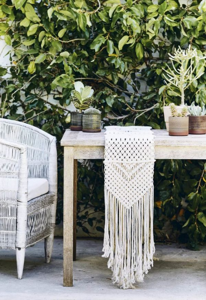 Decorate in a modern way with macrame table runners | My desired home
