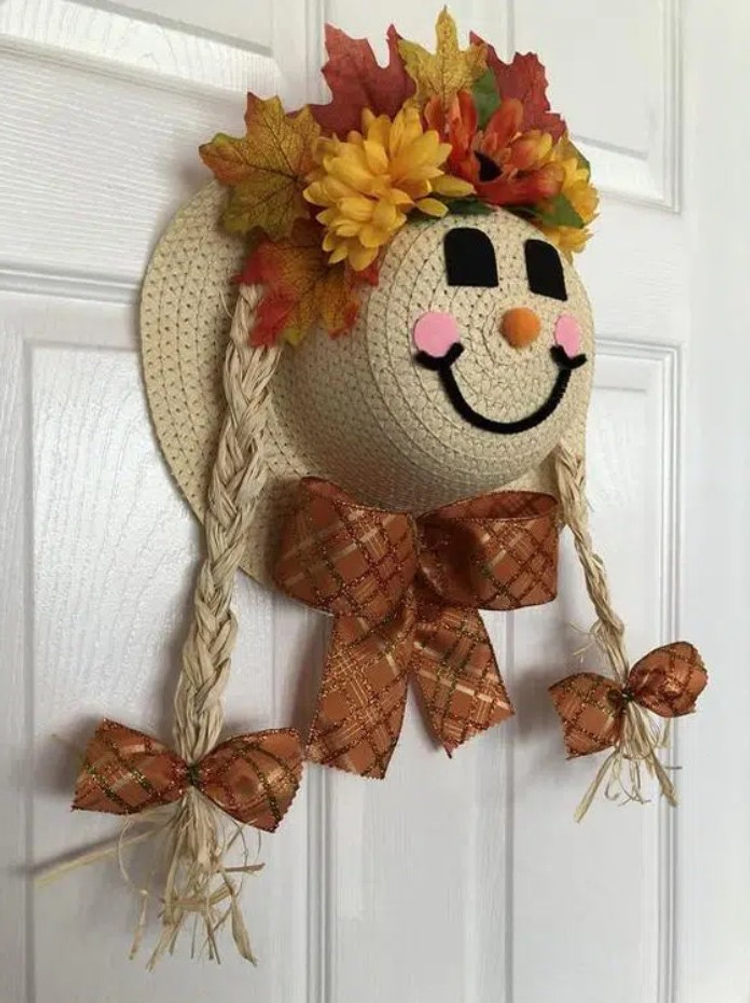 Beautiful autumn decoration with straw hats - 22 great ideas for ...