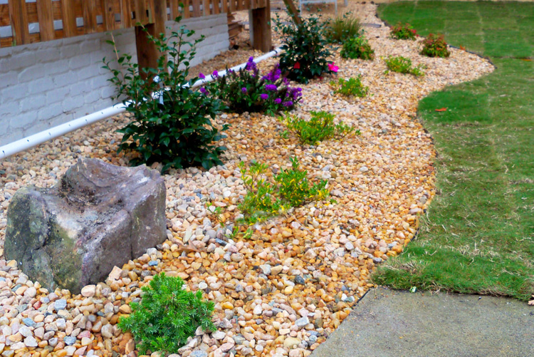 Decorative gravel in landscape design: 62 great ideas for inspiration ...