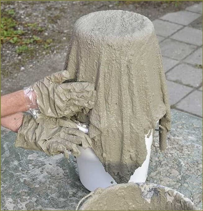 50 Amazing Ideas DIY for Homemade Outdoor Cement Planters | My desired home