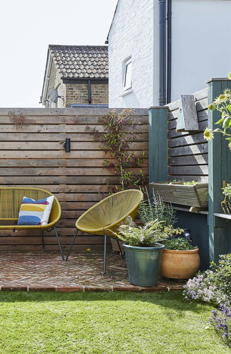 Garden in the Backyard: How to Do It, what to Plant, and 50 Ideas for ...