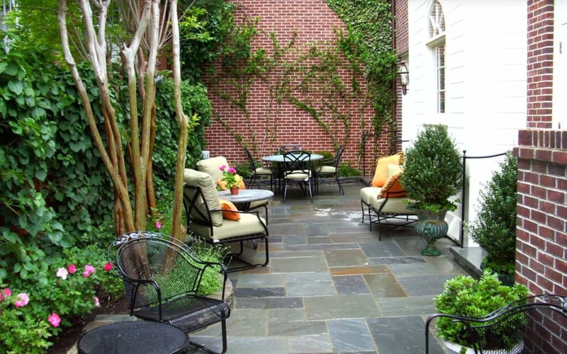 How to design amazingly a small backyard of a private house - 40 ...