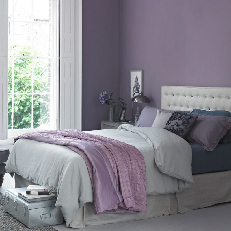 Combination of gray and lavender in the interior design of the house ...
