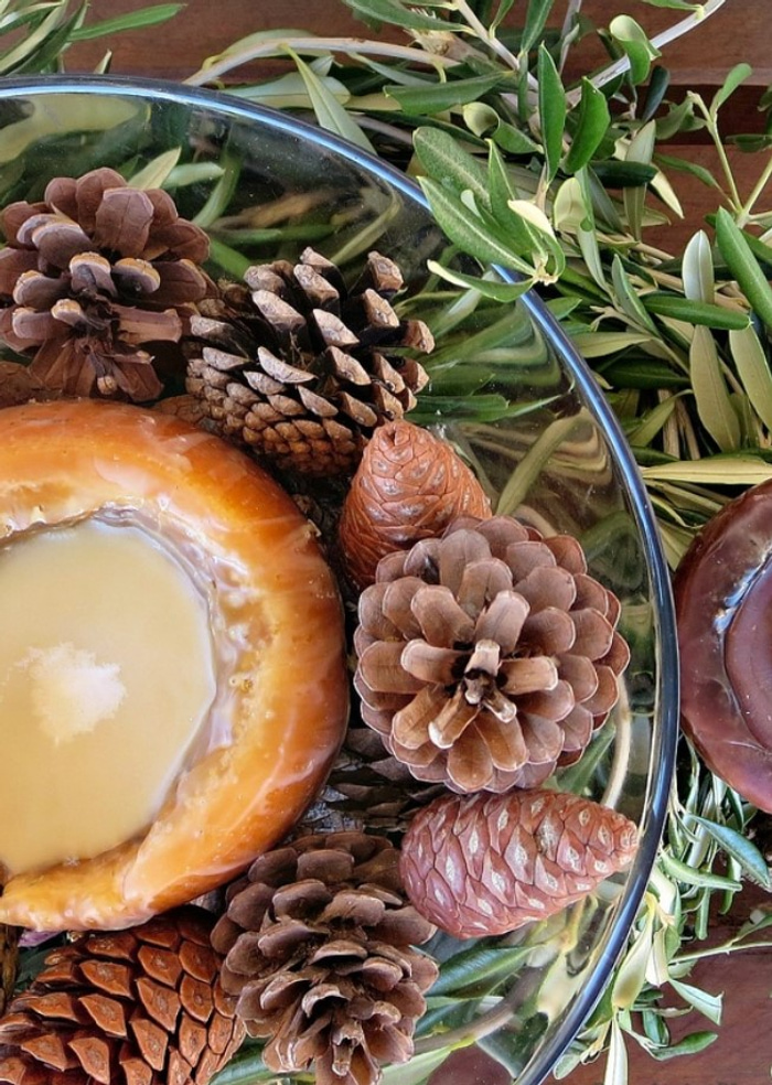 50 Fresh Fall Decoration Ideas with Pine Cones | My desired home