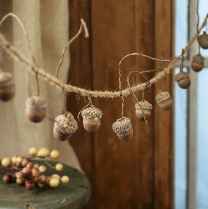Fall ornaments and decor made with acorns almost for free | My desired home