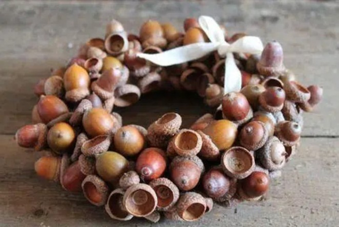 Fall ornaments and decor made with acorns almost for free | My desired home