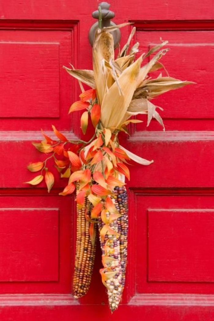 Perfect fall decorating ideas with dried corn | My desired home