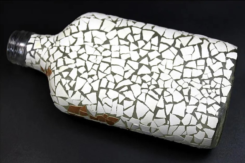 Eggshell Crafts & Decorations for Spring: An Eco-Friendly Creative ...