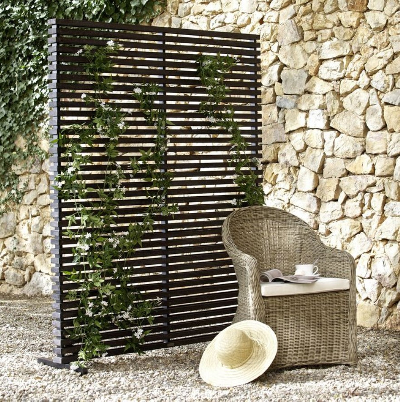 40 Amazing Ideas with Wooden Panels to Define Your Patio and Garden ...