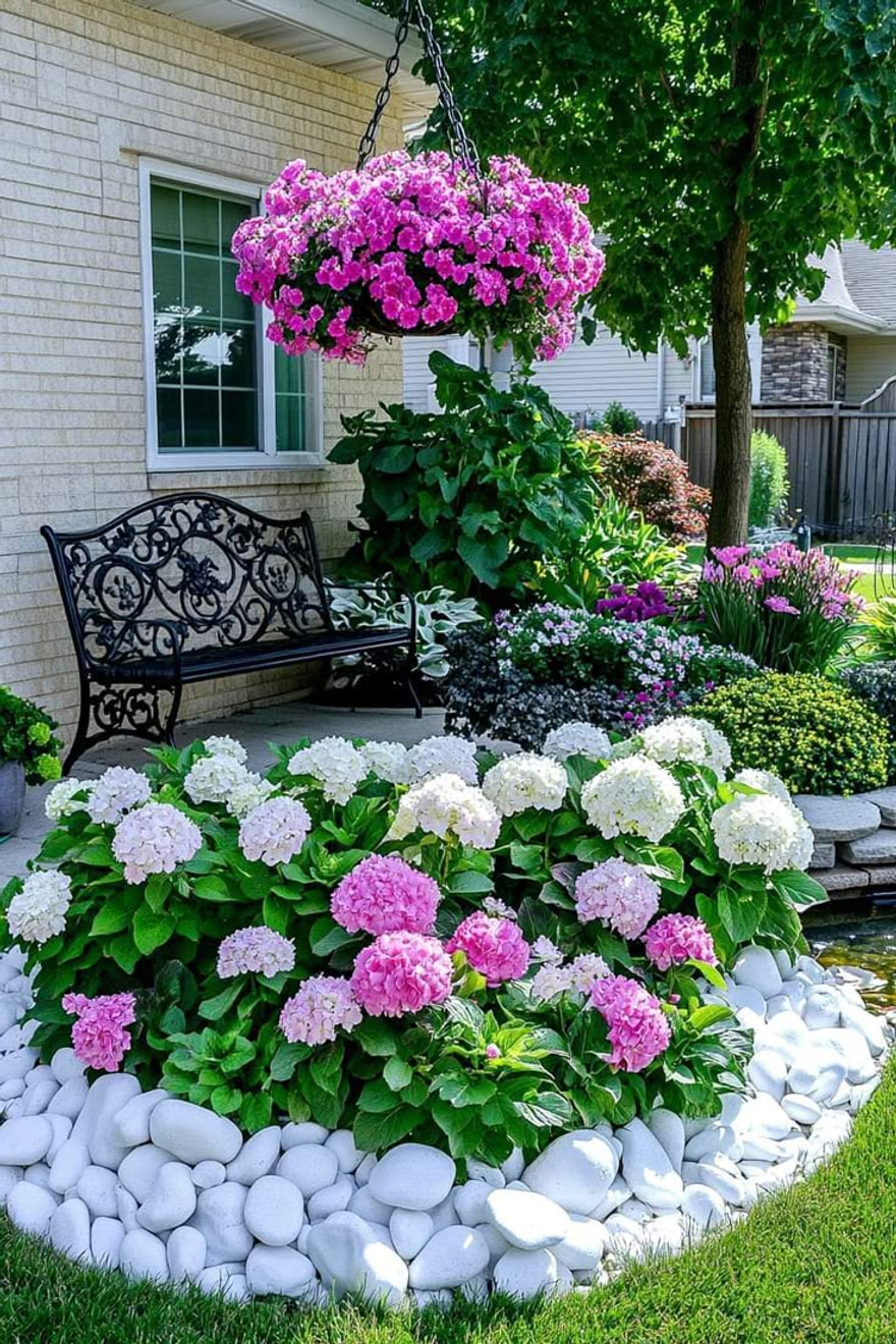 Flowerbed Islands: 30 Ideas for Small and Large Yards | My desired home